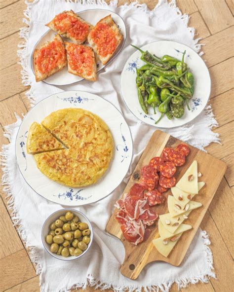 Креветки на сковороде с чесноком Madame Vorger