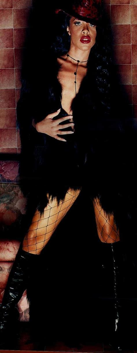 Aaliyah Photo Shoot 2001 DL CelebMafia