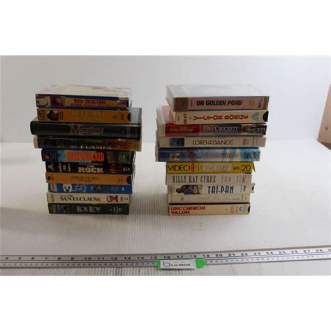 20 Vhs Tapes Red Skeleton Billy Ray Cyrus Bodnarus Auctioneering
