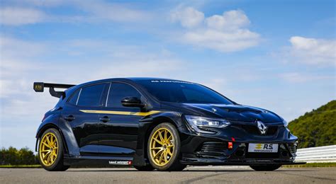 La Mégane R S Tc4 Par Renault Sport Et Vuković Motorsport