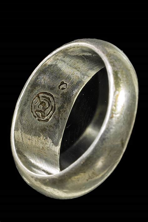 แหวนปลอกมีดเนื้อเงินปี 2532 หลวงปู่ดู่ วัดสะแก พระเครื่อง พระแท้ ประมูล ร้านค้า เว็บ พระ คอม