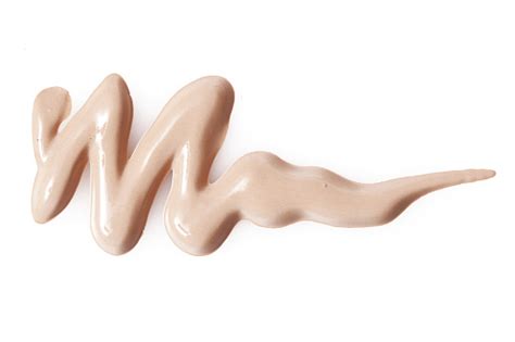 흰색 배경에 흰색 Backgroundliquid 메이크업 기초 홍당무에 액체 메이크업 기초 홍당무 0명에 대한 스톡 사진 및 기타 이미지 Istock