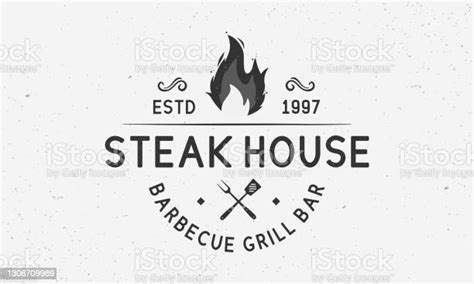 바베큐 그릴 로고 불꽃 그릴 포크와 주걱 빈티지 힙스터 바베큐 로고 템플릿 엠블럼 스테이크 하우스 포스터 레스토랑 바비큐 벡터