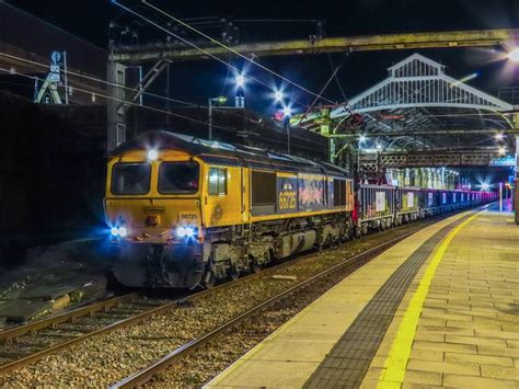 Gbrf Class 66725 Sunderland Arrives At Preston Station With The 6m68