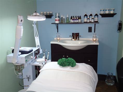 Anywhere I Can Get A Massage And Facial Esthetician Room Massage