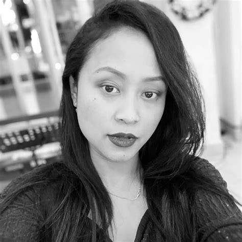 Mrs Beth Bethpui • Threads Say More