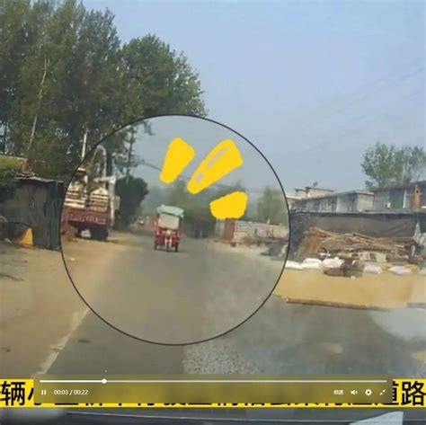 公路晒粮害人害己 道路 活动 影响