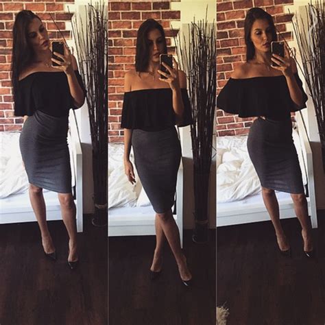 Book Model Natasha Nesci Model Management