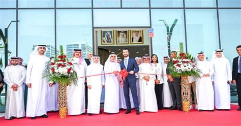 جريدة البلاد “التسهيلات التجارية” تفتتح فرعها المطور بمجمع “دستركت 2”