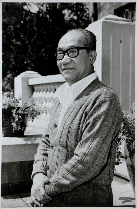 把相声带入大雅之堂的大师侯宝林为何如今无人能超越？ 搜狐大视野 搜狐新闻