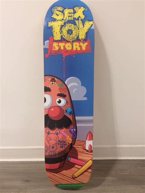 Sex Toy Story Par Gum 2018 Sculpture Planche Skate Artsper