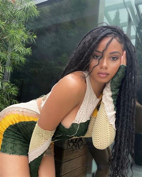 Sexy Ebony With Dreads Kama303