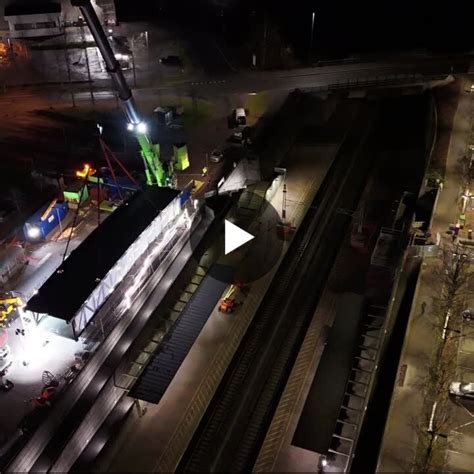 Ny Bro Over Eidsvoll Stasjon På Plass I Ett Løft Sweco