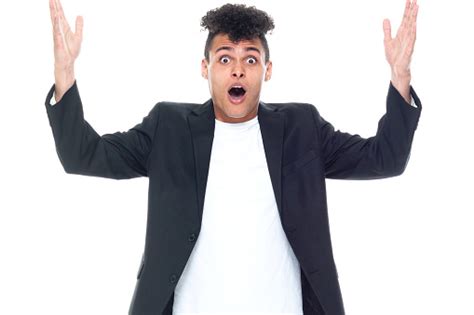 비즈니스 캐주얼을 입고 흰색 배경 앞에 아프리카 민족 남성 사업가 20 24세에 대한 스톡 사진 및 기타 이미지 20 24세 20 29세 곱슬 머리 Istock