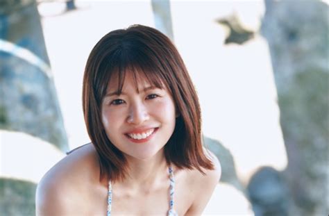 日向坂46松田好花1st写真集から初解禁カット ビーチで癒しの笑顔写真秋田魁新報電子版