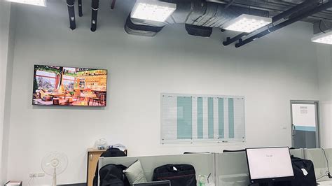 กระดานไวท์บอร์ดกระจก บริษัท นิปปอนมัลติบอร์ด จำกัด