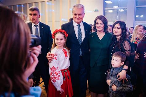 Олена Зеленська On Twitter У центрі можна знайти 🇺🇦 книжки для малечі пройти навчальні курси