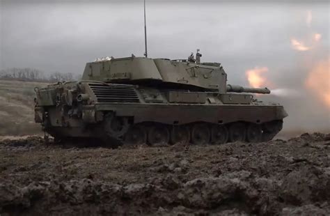 Показали як українські військові готують танки Leopard 1a5 до бойових