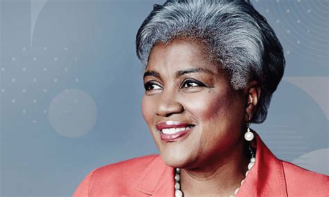 Download Donna Brazile Giving A Keynote Speech Wallpaper