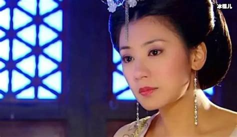 “古装美人”贾静雯再演古装，出演《成化十四年》被期待！ 明星 冰棍儿网