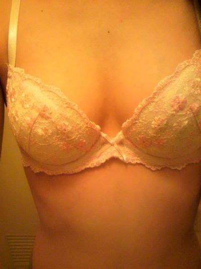 素人の自分撮りおっぱいエロ写メ画像40枚 素人エロ Tumbex