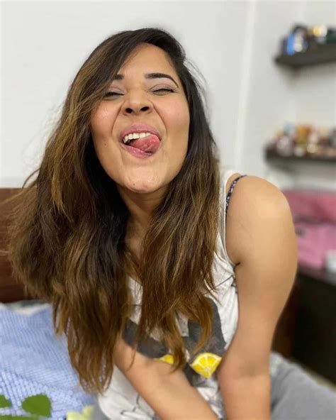 Anchor Anasuya Cute Poses