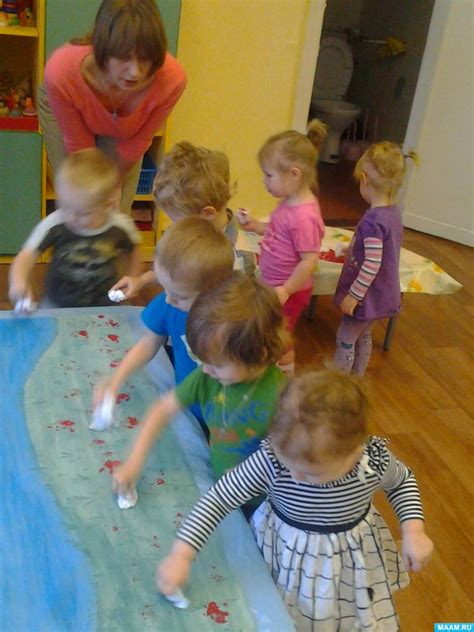 Коллективная работа в ясельной группе «Поле 5 фото Воспитателям детских садов школьным