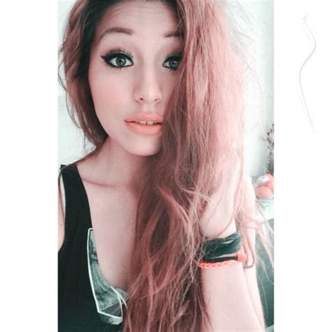 Emily Rose A Model From Spain Model Management