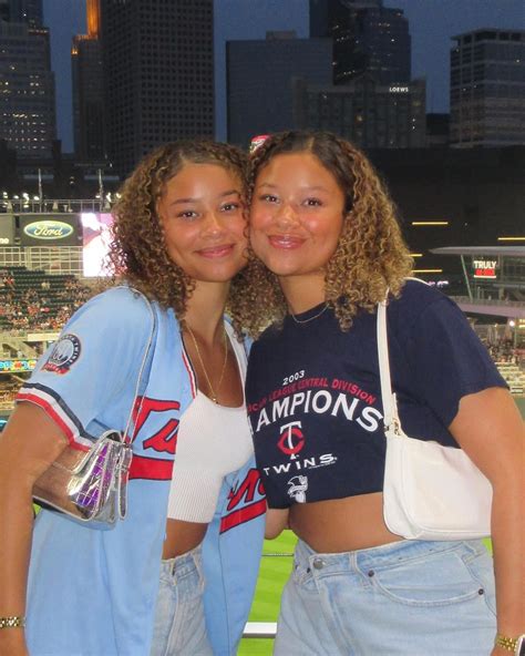 Twins The Twins R Learmanntwins