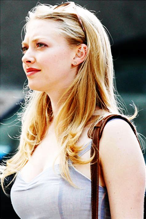 Amanda Seyfried Sexy Pictures Amanda Seyfried Wallpapers