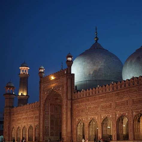 Badshahi Mosque Visit Lahore