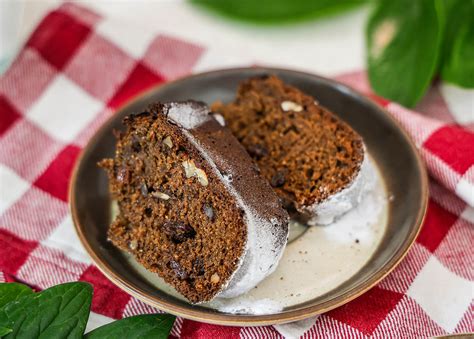 Кекс със слънчогледов тахан