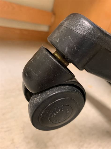 의자 바퀴 분해 지식in