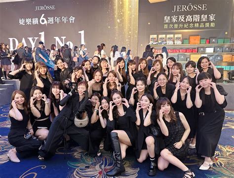 Nicole 3寶媽 Yu Hsuan 草屯隱藏版鍋燒！超清爽！！ 牛奶湯太順口整個會不小心喝光😆 必吃麻油雞飯糰，油香油香的真的受不了 隔天還會很想再吃那種！！ 📍鋐記鍋燒 南投縣