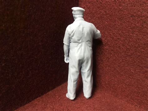 G Scale Driver Figure Wearing Hat 3d Scan Of A Real Person Md013 Narrow Minded Railworks