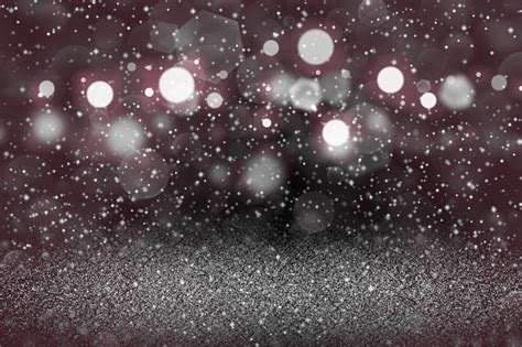 빨간 좋은 화려한 반짝이 조명 Defocused 스파크 비행 콘텐츠를 위한 빈 공간으로 축제 이랑 텍스처를 Bokeh 추상적인 배경 0명에 대한 스톡 사진 및 기타 이미지