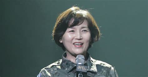 인사말하는 육군본부 정훈공보실장 박미애 준장