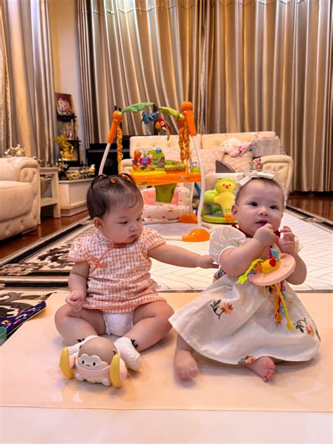 Travel ဓာတ်ပုံရိုက်နေတယ် ကိုက်နဲ့ဦးလေ 😂 Facebook