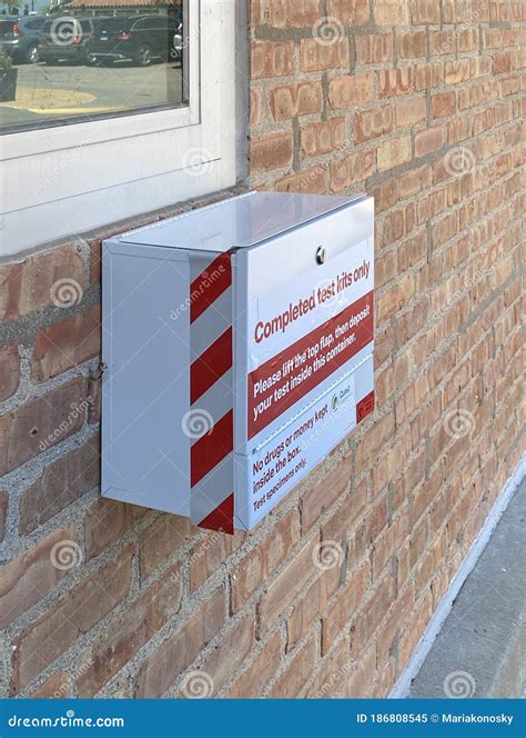 Drive Thru COVID 19 Testing At CVS Editorial Image Image Of Medical Test 186808545