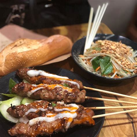 12 Quán Bánh Mì Hà Nội Ngon Nhất Không Thể Không Ăn Halo Travel