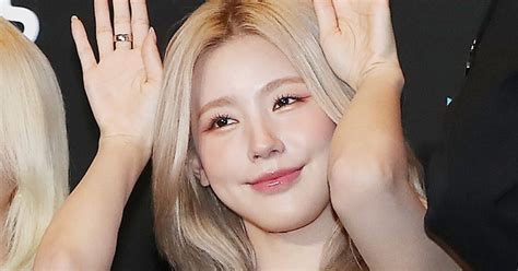 [오마이포토] 여자 아이들 미연 사랑스런 토끼