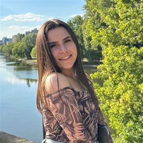 Кристина Песик Kristinapesik • Threads Say More
