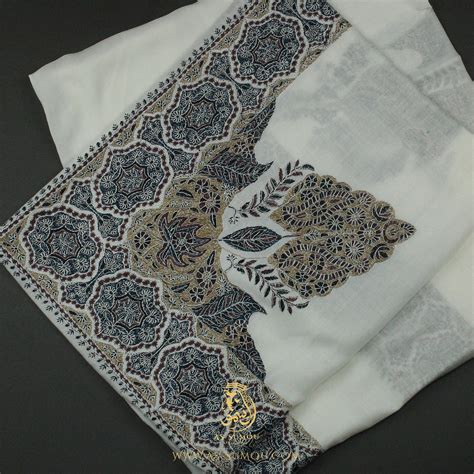 Premium White Authentic Omani Massar Scarf As Sumou London