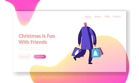 크리스마스와 새해 쇼핑 웹 사이트 방문 페이지 웹 페이지 배너 겨울 휴가를위한 준비 행복한 남성 캐릭터 에서 따뜻한 옷 걷기 와 종이 가방 만화 평면 벡터 일러스트 가방에