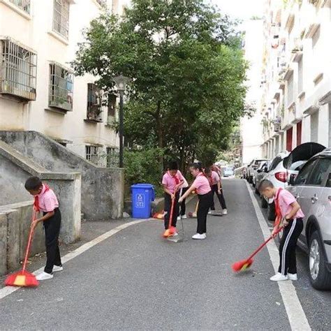 文明在遵义丨红花岗区：“小小志愿者”助力社区环境整治活动贵绳中共贵州省委