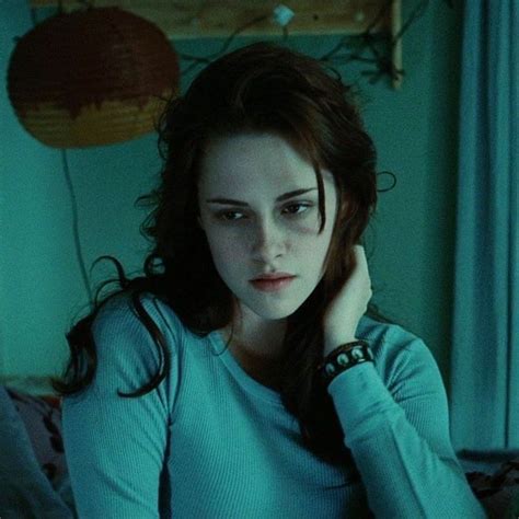 𝔅𝔢𝔩𝔩𝔞 𝔖𝔴𝔞𝔫 Twilight Film Twilight Pictures Twilight Movie
