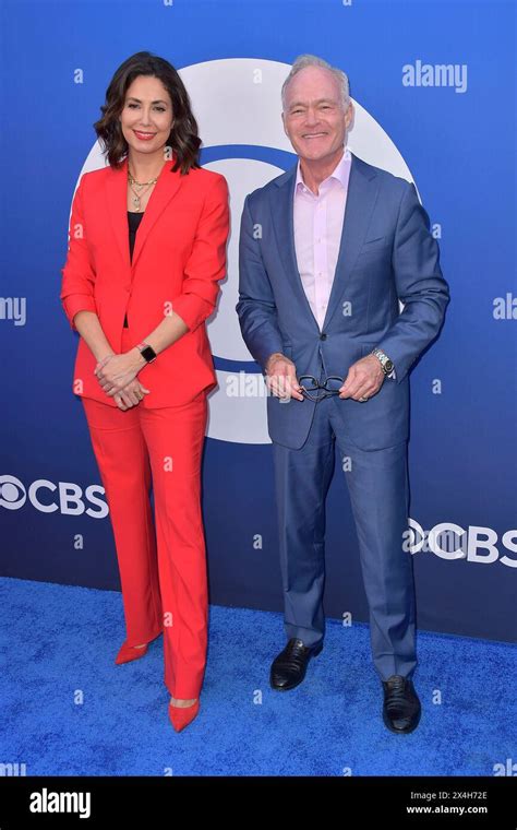 Cecilia Vega Und Scott Pelley Bei Der Cbs Fall Schedule Celebration In