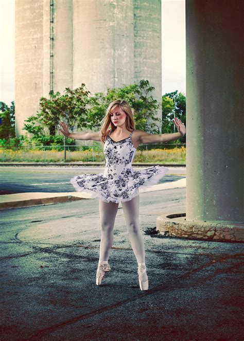 Ali Bee Vintage Ballerina