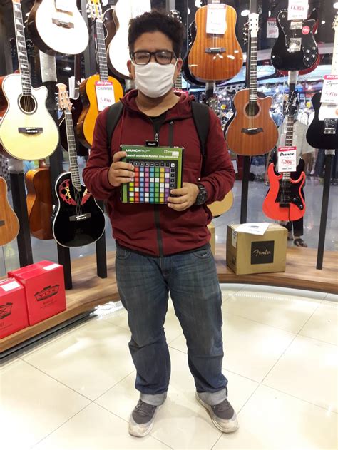 Novation Launchpad Mini MK III Music Arms