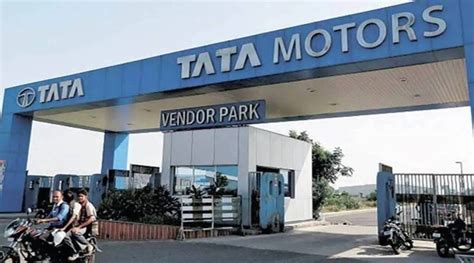 Tata Motors Trims Q2 Losses To Rs 898 Crore Industry News The